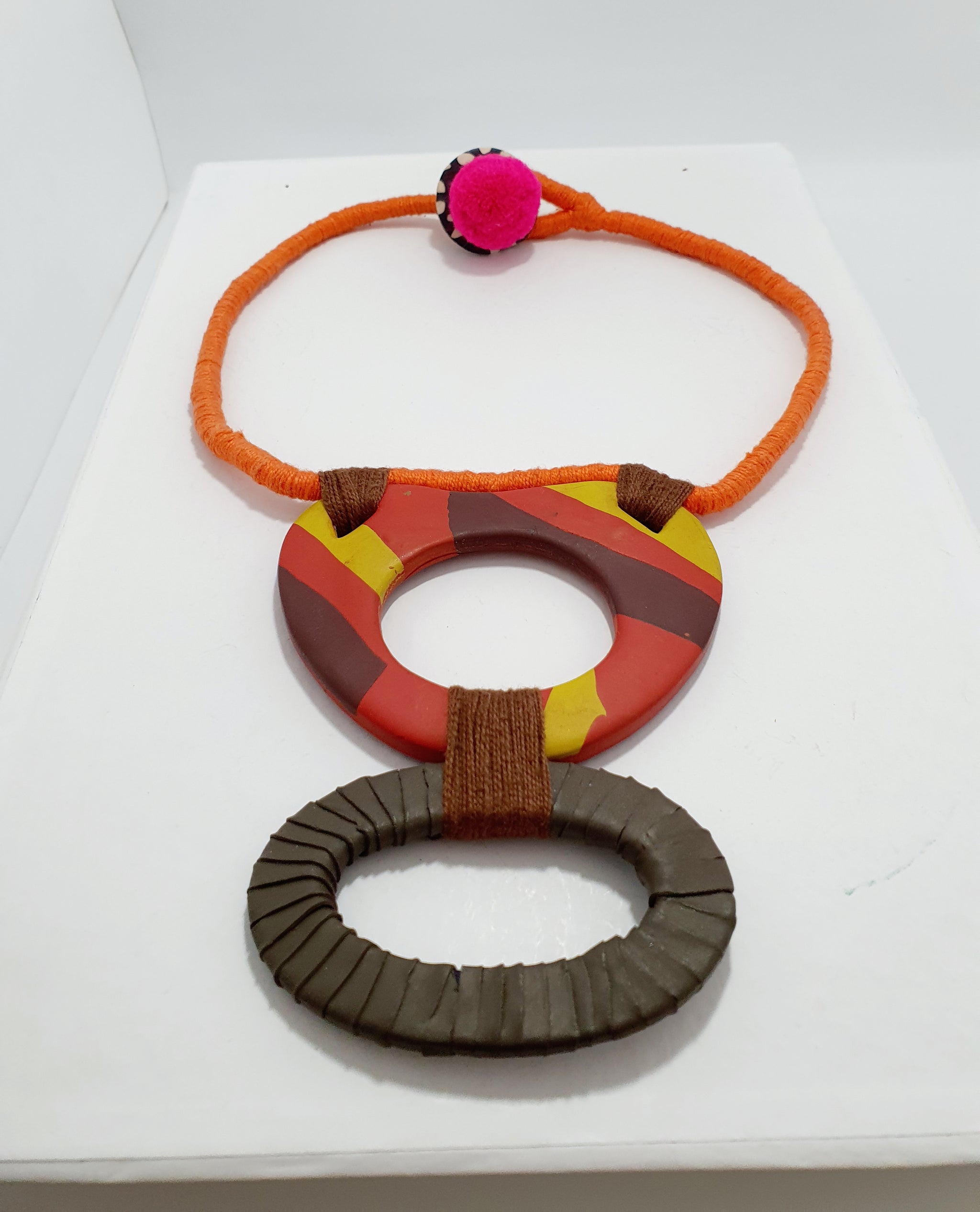 Colar Resina Cerâmica Estampados Coloridos Super Leves Sara – Ponto Bossa